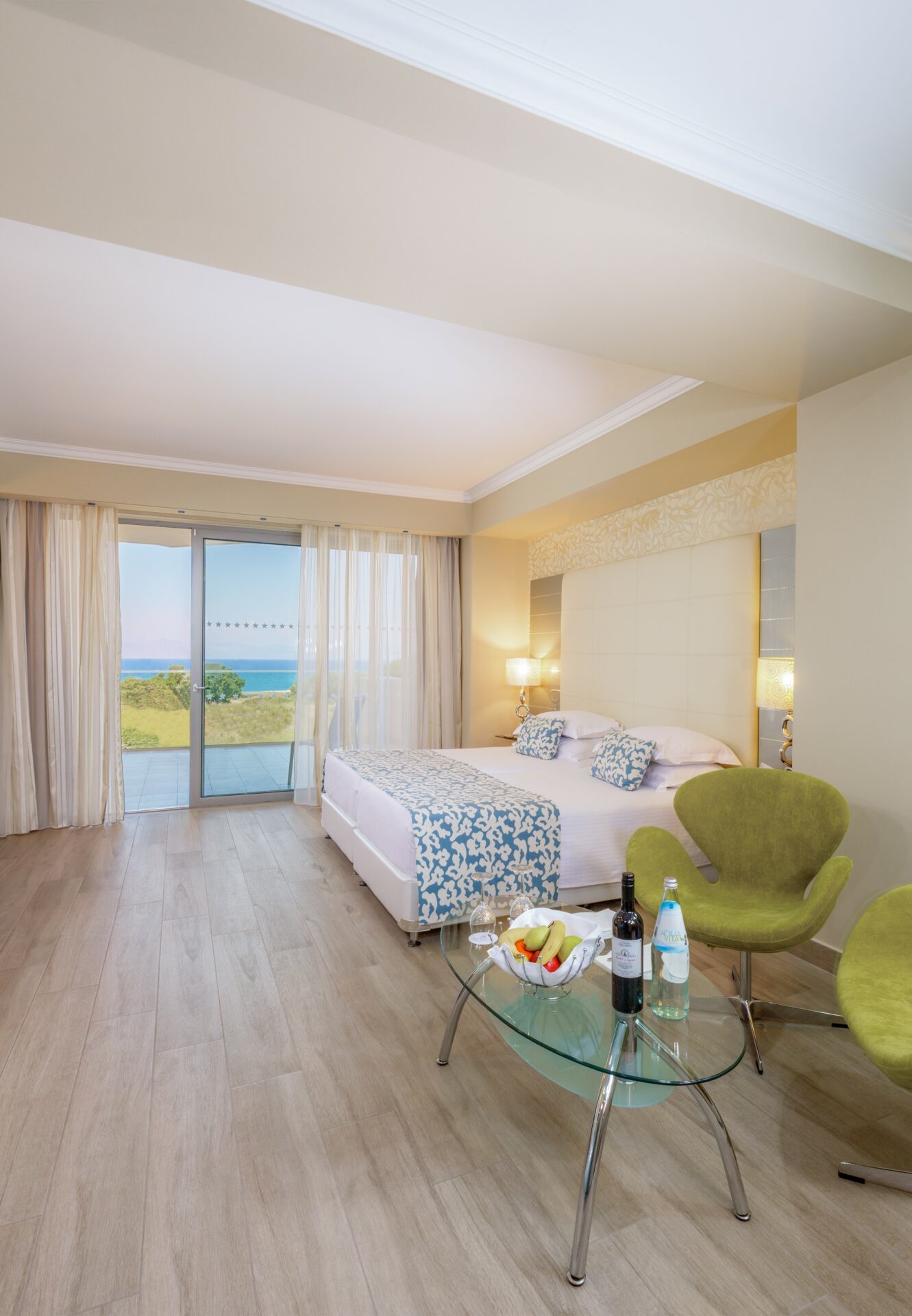 Deluxe Room Side Sea View - Atrium Platinum