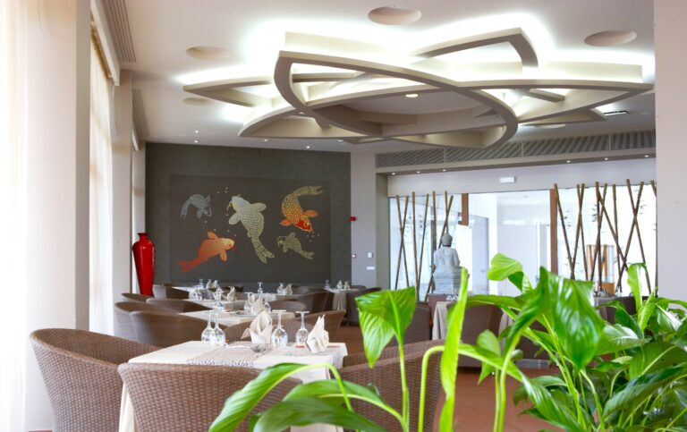 Dining - Atrium Platinum