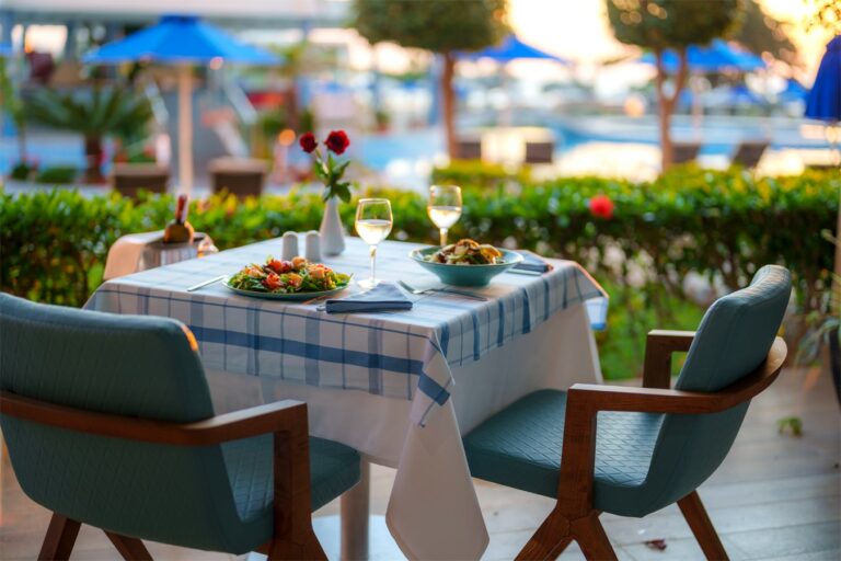 Dining - Atrium Prestige