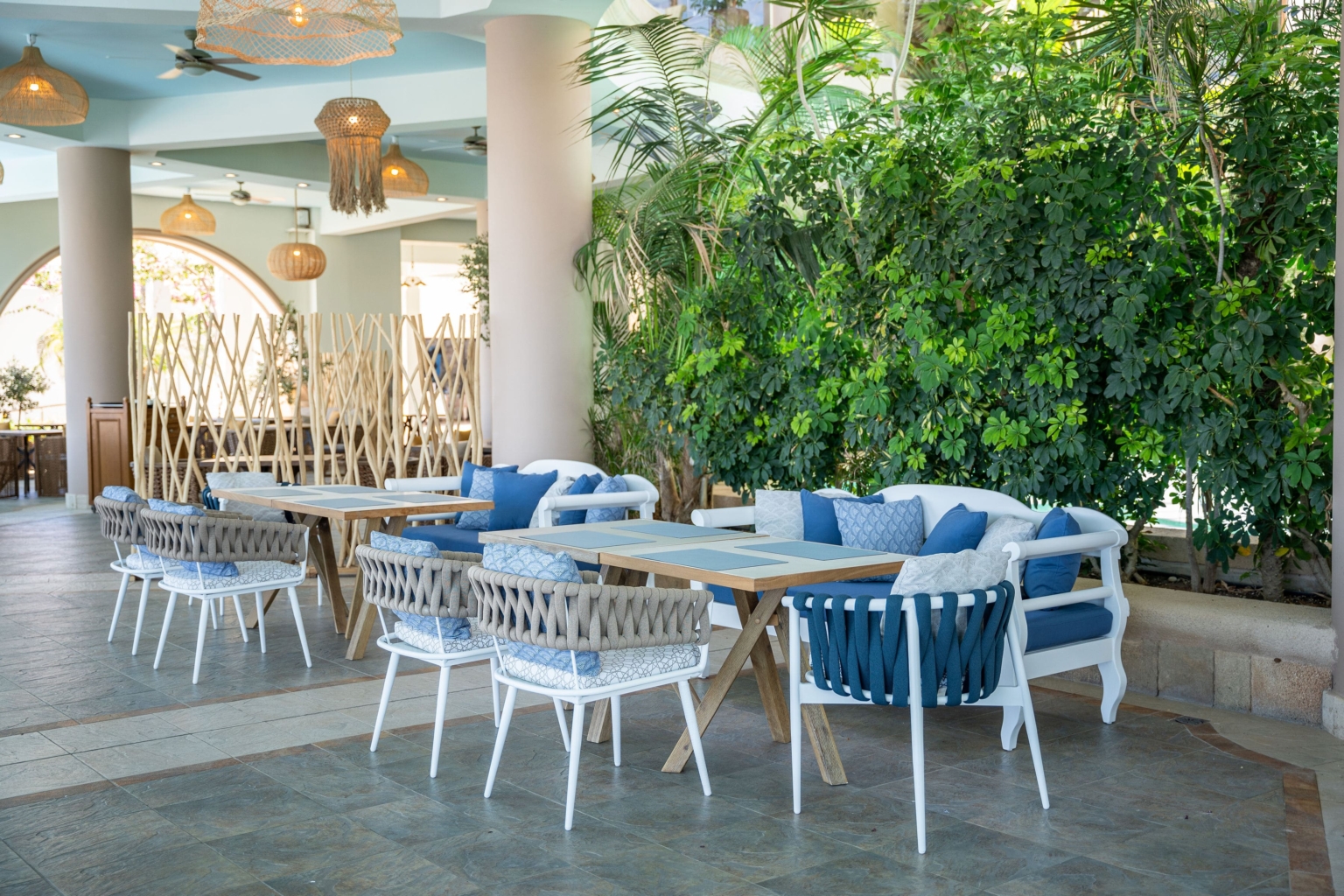 Dining - Atrium Prestige