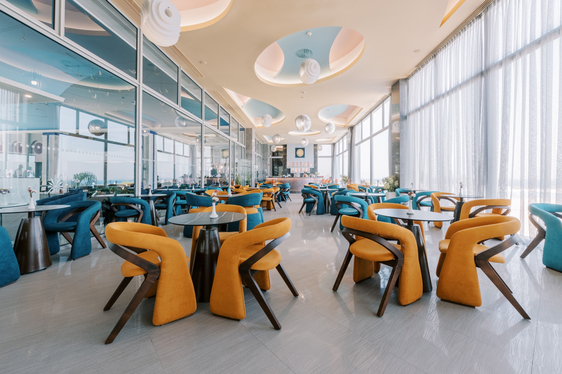 Chromata Main Bar - Atrium Platinum